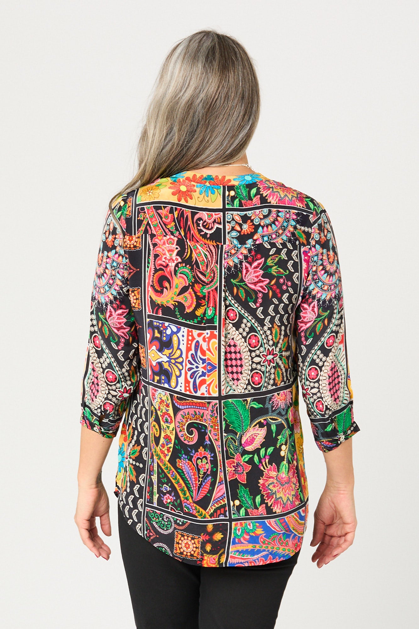 Shop Tiggy 3/4 Sleeve Popover Tunic in Black Tiles – Fella Hamilton