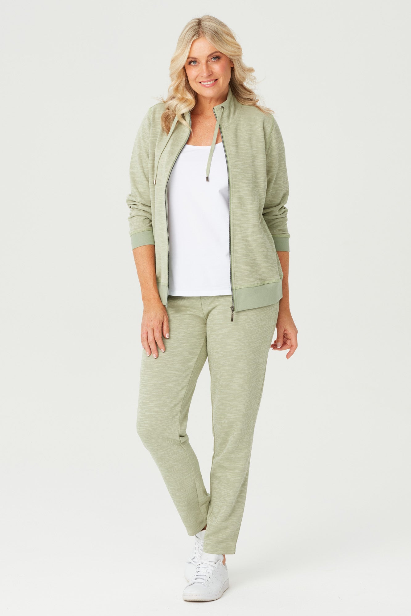 Shop Retreat Drawstring Pull On Pant in Pistachio – Fella Hamilton