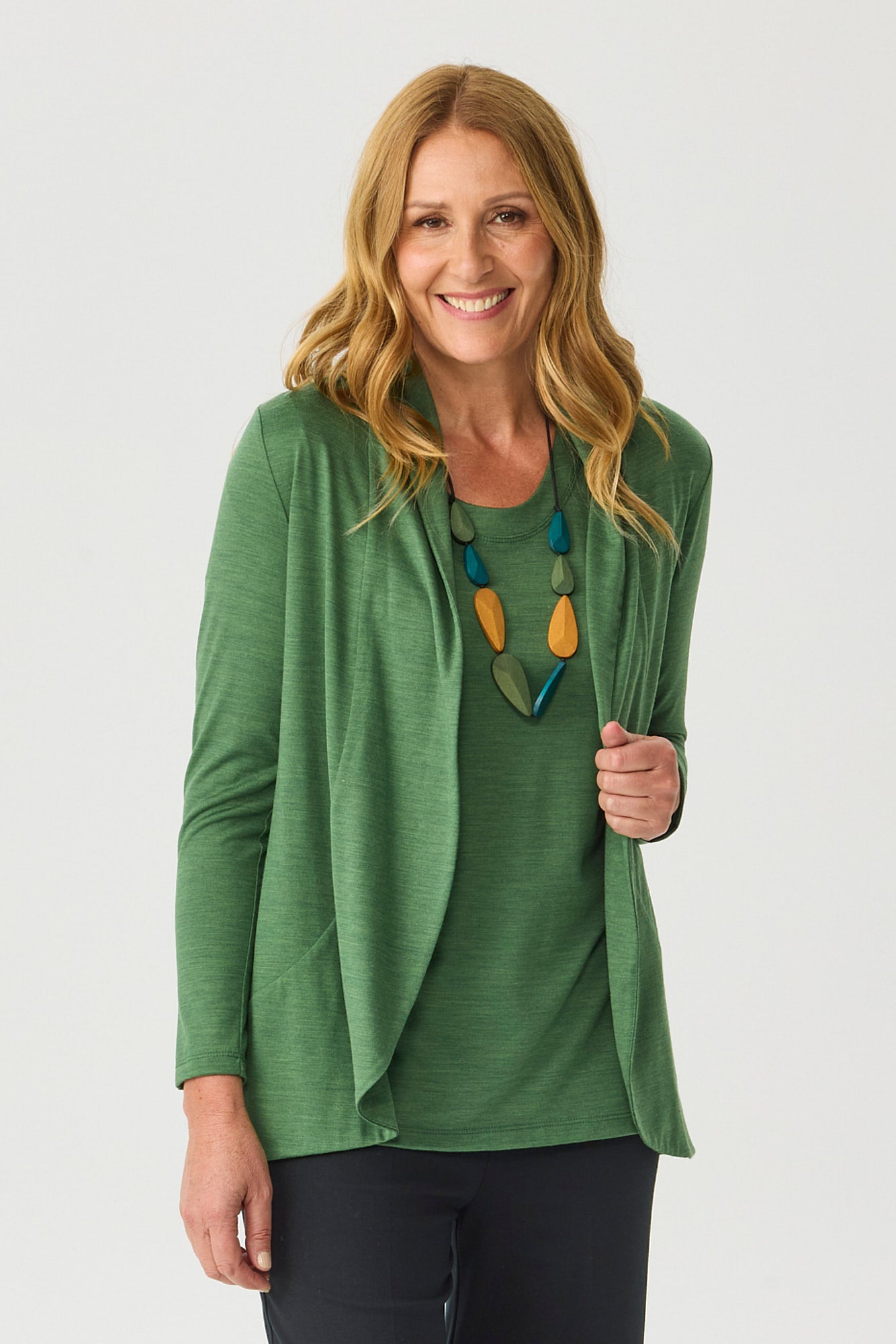 Shop Hedrena Jersey Curved Hem Cardigan in Evergreen – Fella Hamilton
